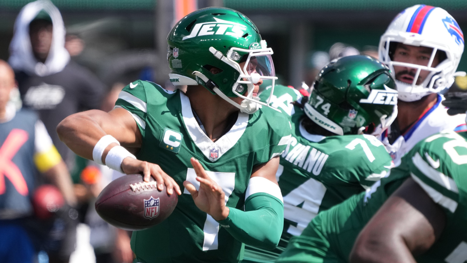 Justin Fields ruled out for Week 3, Tyrod Taylor to start | Yardbarker