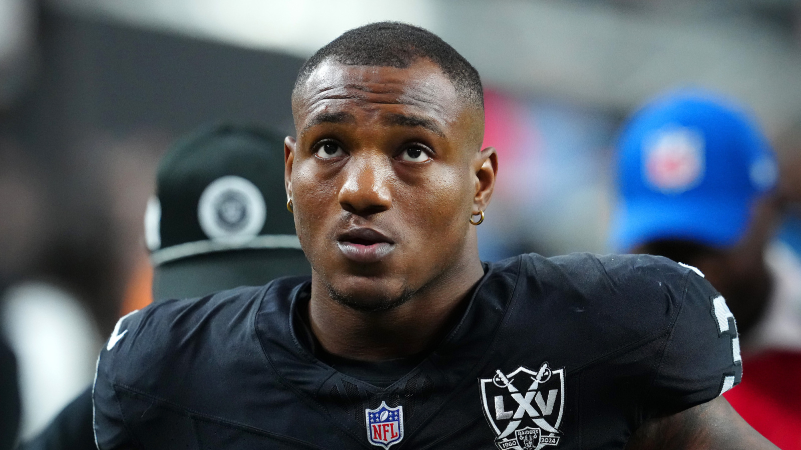 Raiders Notes: Zamir White Isn’t Done Yet, Thomas Booker’s 'Motor,' O ...