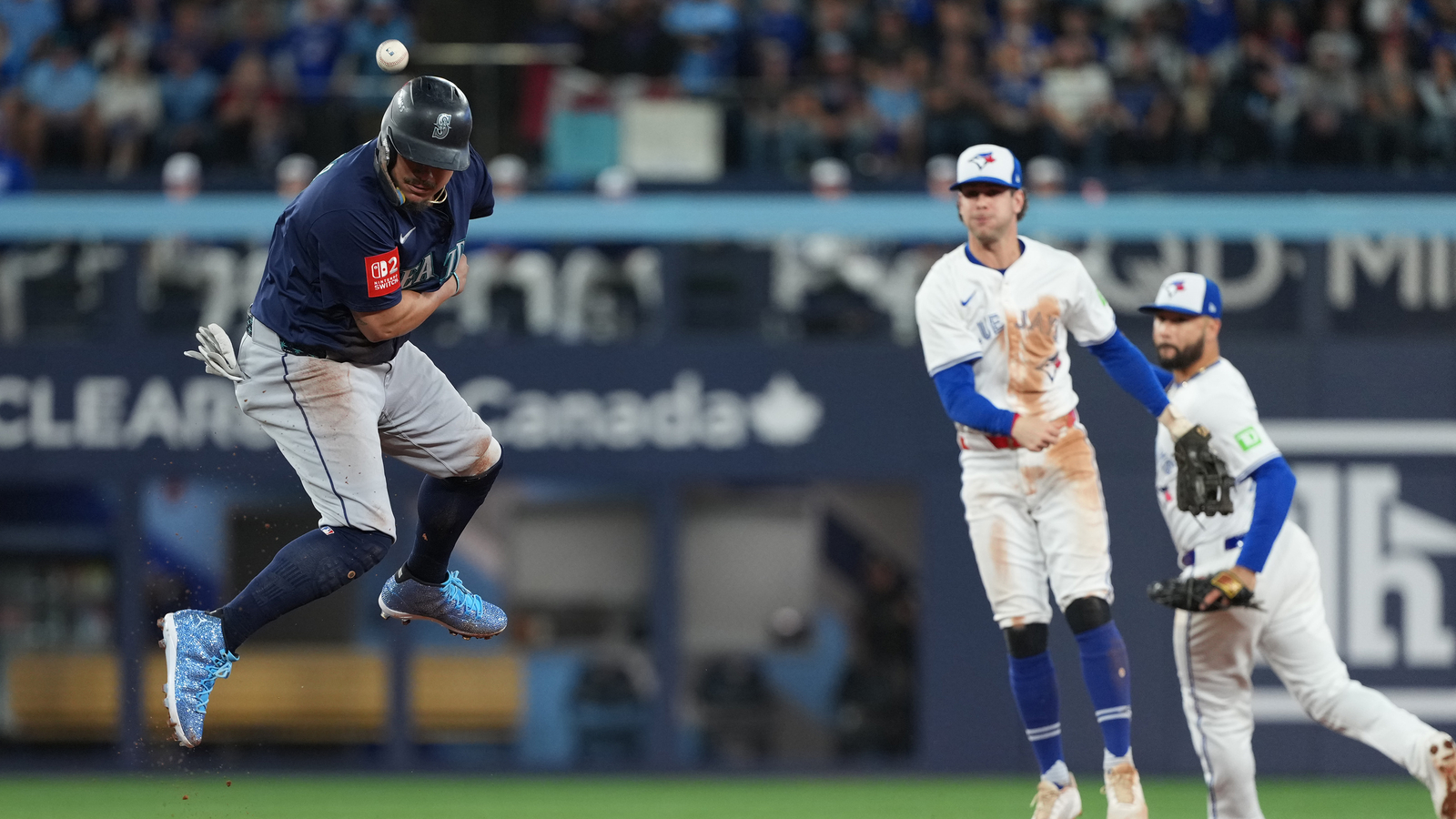 Josh Naylor commits a bizarre runner interference play in Game 7 ...
