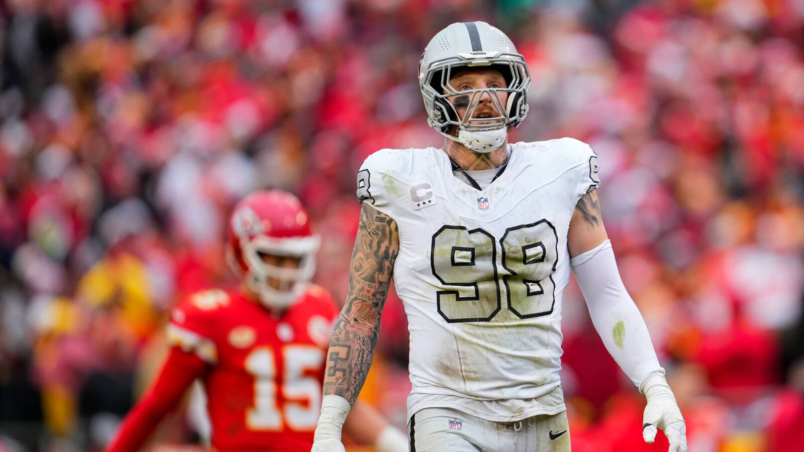 Raiders DE makes surprising Super Bowl LVIII pick | Yardbarker