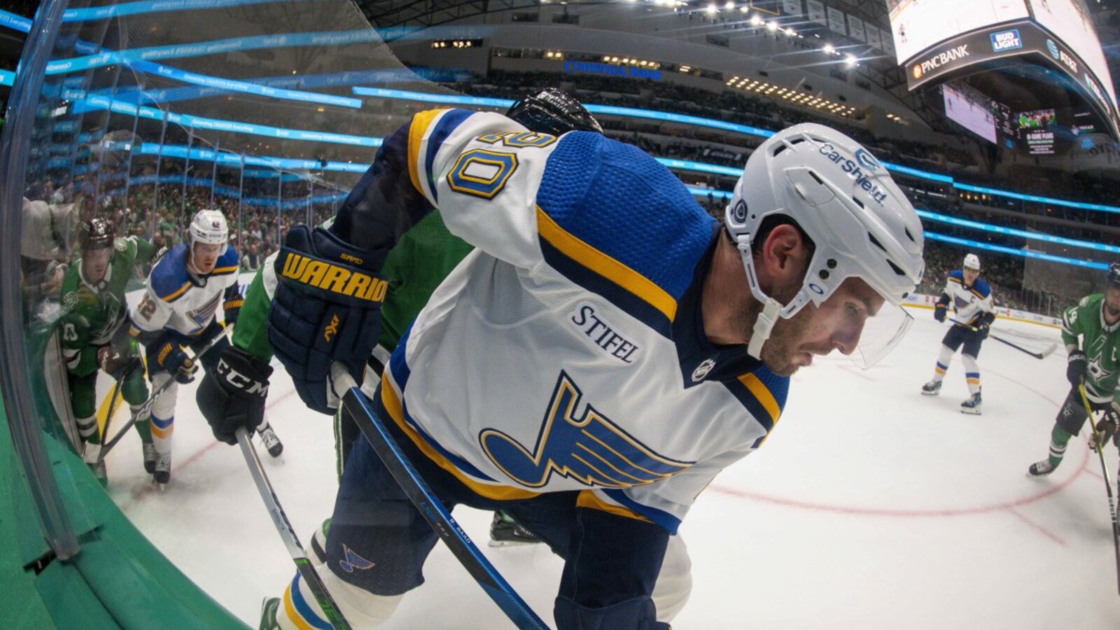 Maple Leafs 'To Make Real Push' for Waived Blues Forward | Yardbarker