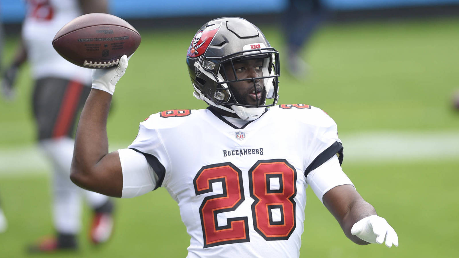 Leonard Fournette returning to Bucs on one-year deal | Yardbarker