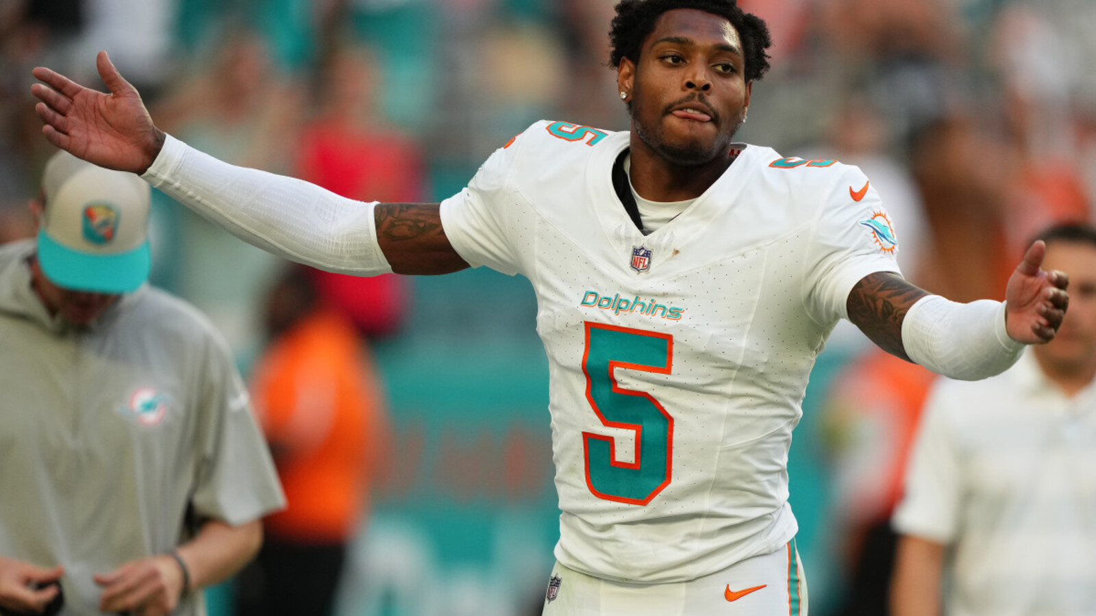 Adam Schefter Names Chargers as Potential Landing Spot for Jalen Ramsey | Yardbarker