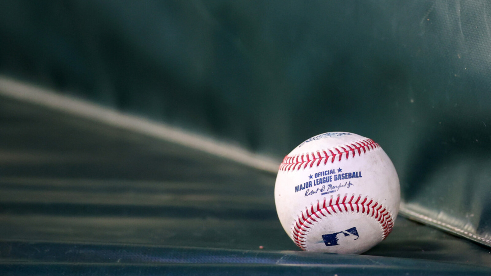 Braves linked to top prospect infielder Jose Perdomo in international ...