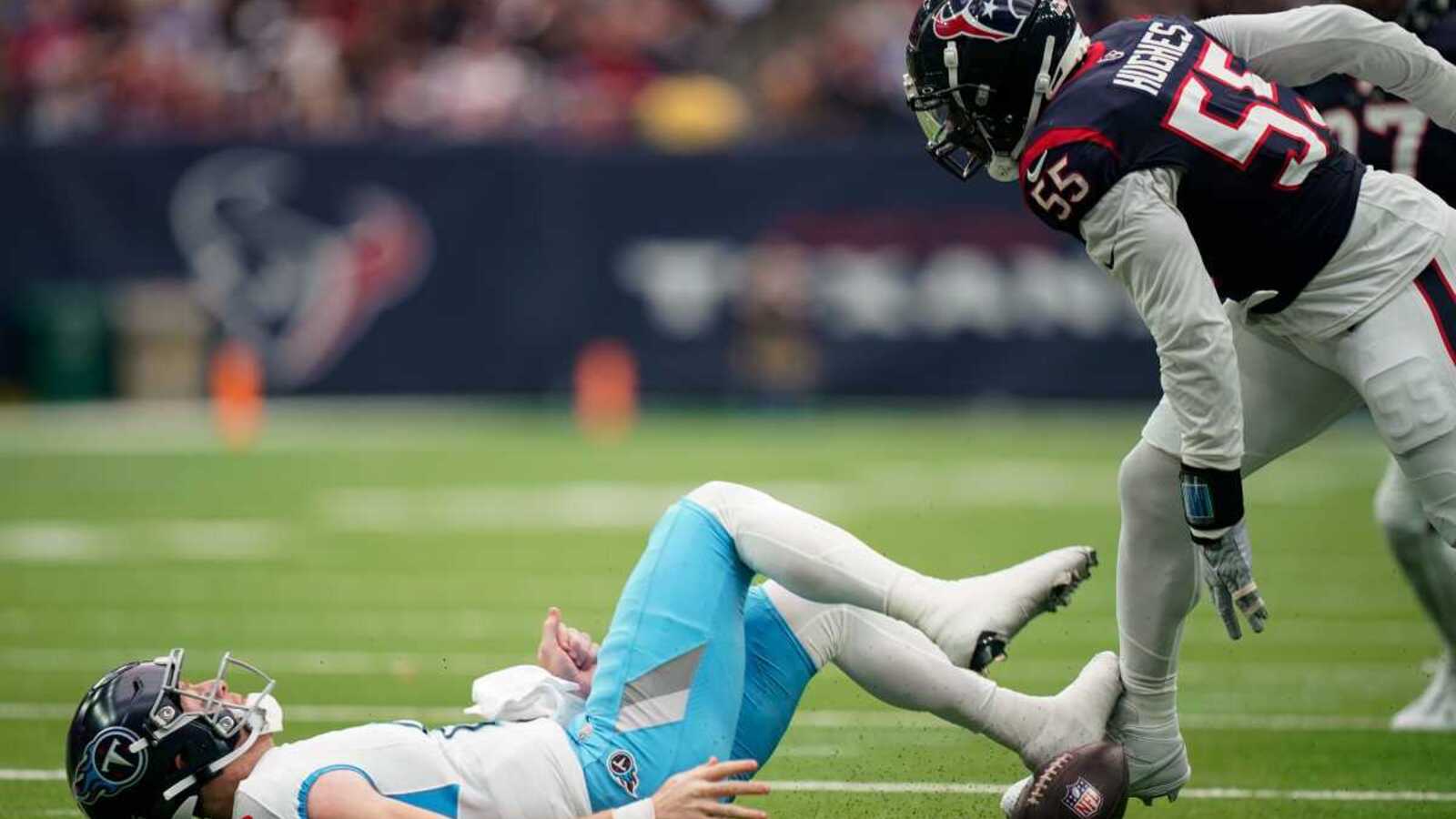 Titans player drops honest, yet embarrassing quote about offensive line ...