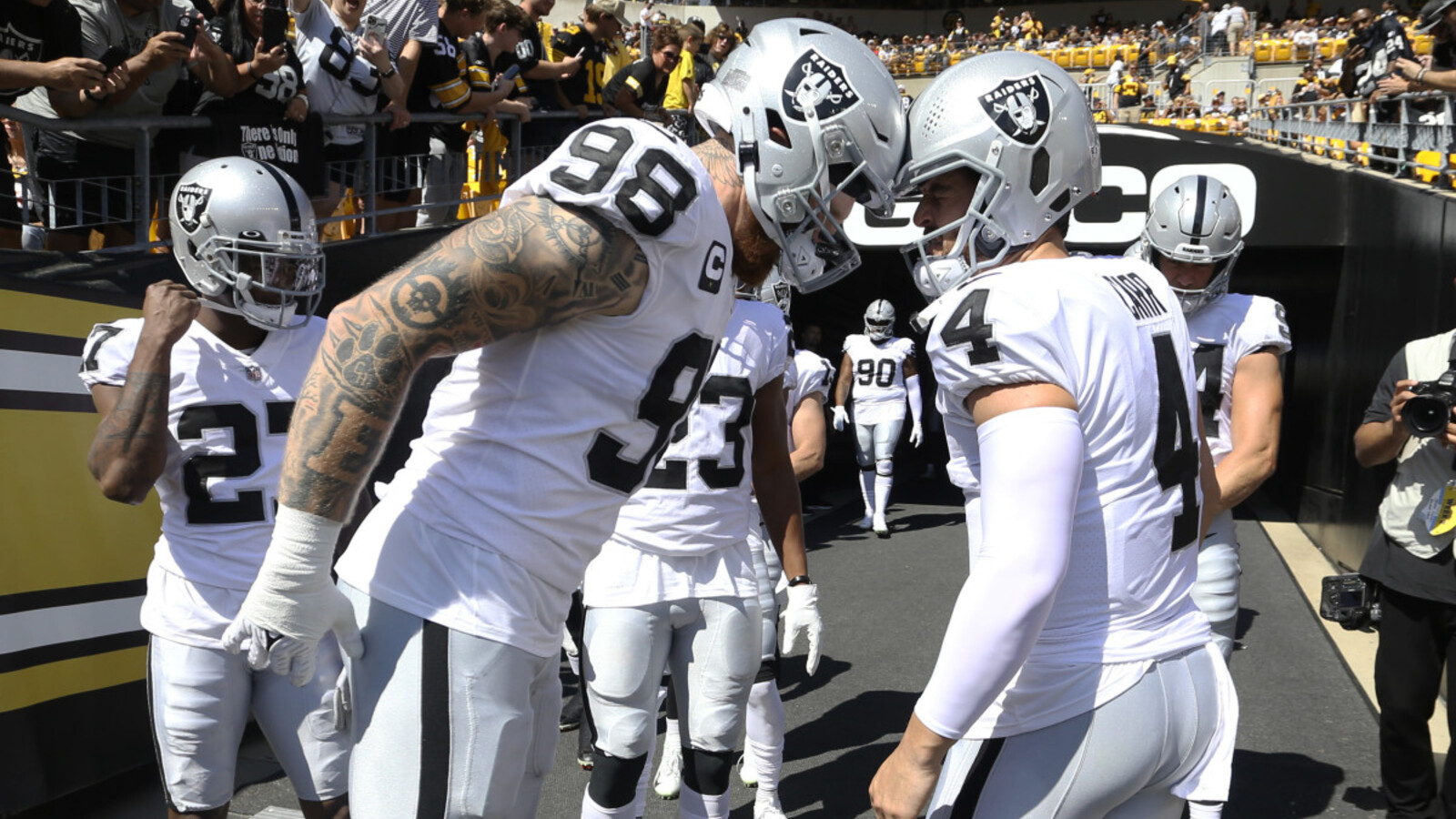 Maxx Crosby Has Three-Word Message for Derek Carr After Big ...