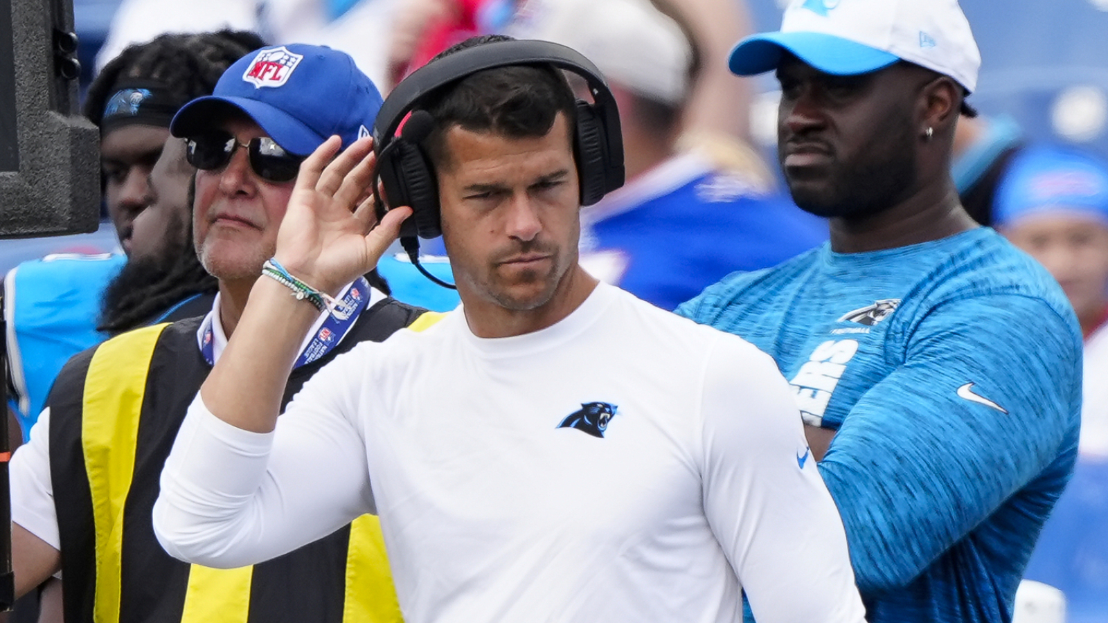 Panthers make flurry of moves to set initial roster | Yardbarker