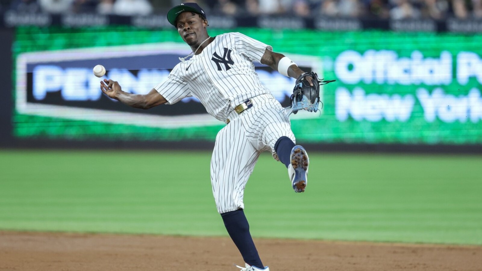 Jazz Chisholm Jr.'s Bold Ninth-Inning Move Sends Message Across Yankees Clubhouse | Yardbarker