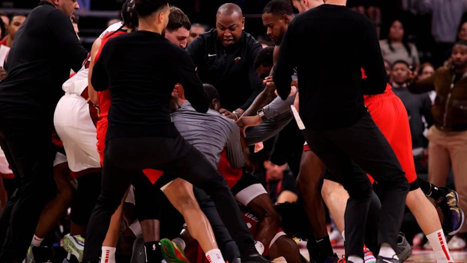 Former Houston Rockets Guard Blasts Tyler Herro, Miami Heat Fans After ...