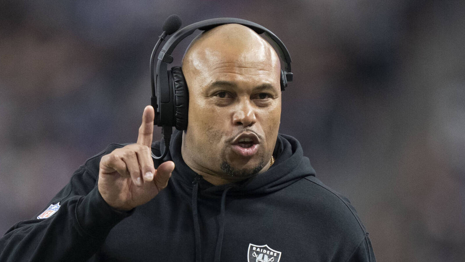 Does Antonio Pierce have legitimate shot to become Raiders HC? | Yardbarker