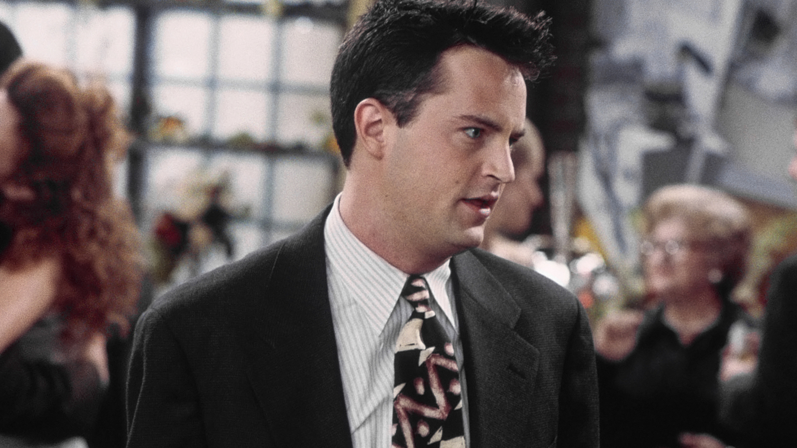 Chandler Bing's most hilarious moments on ‘Friends’ | Yardbarker