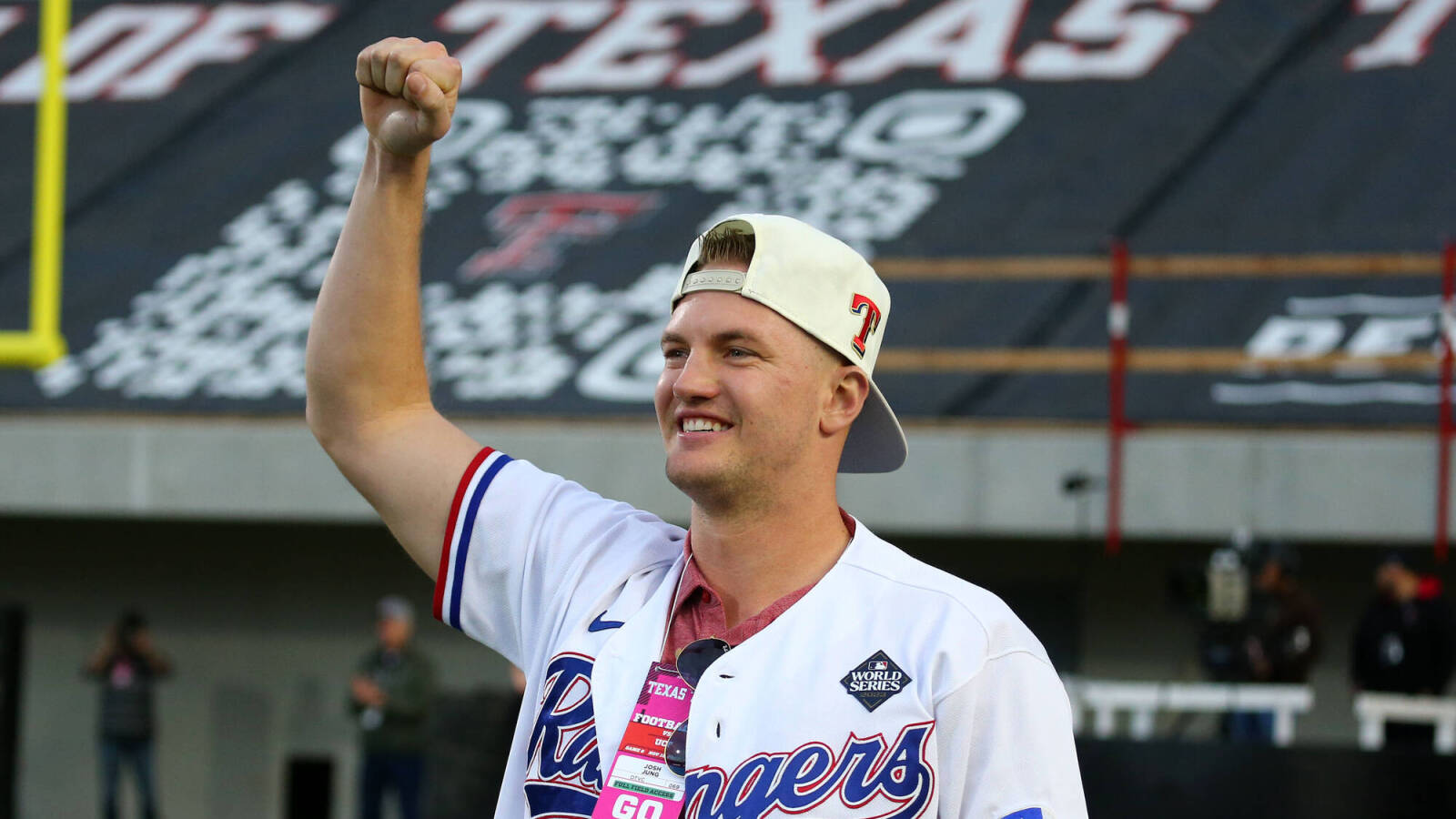 Josh Jung pranks fans with epic baseball card signature | Yardbarker