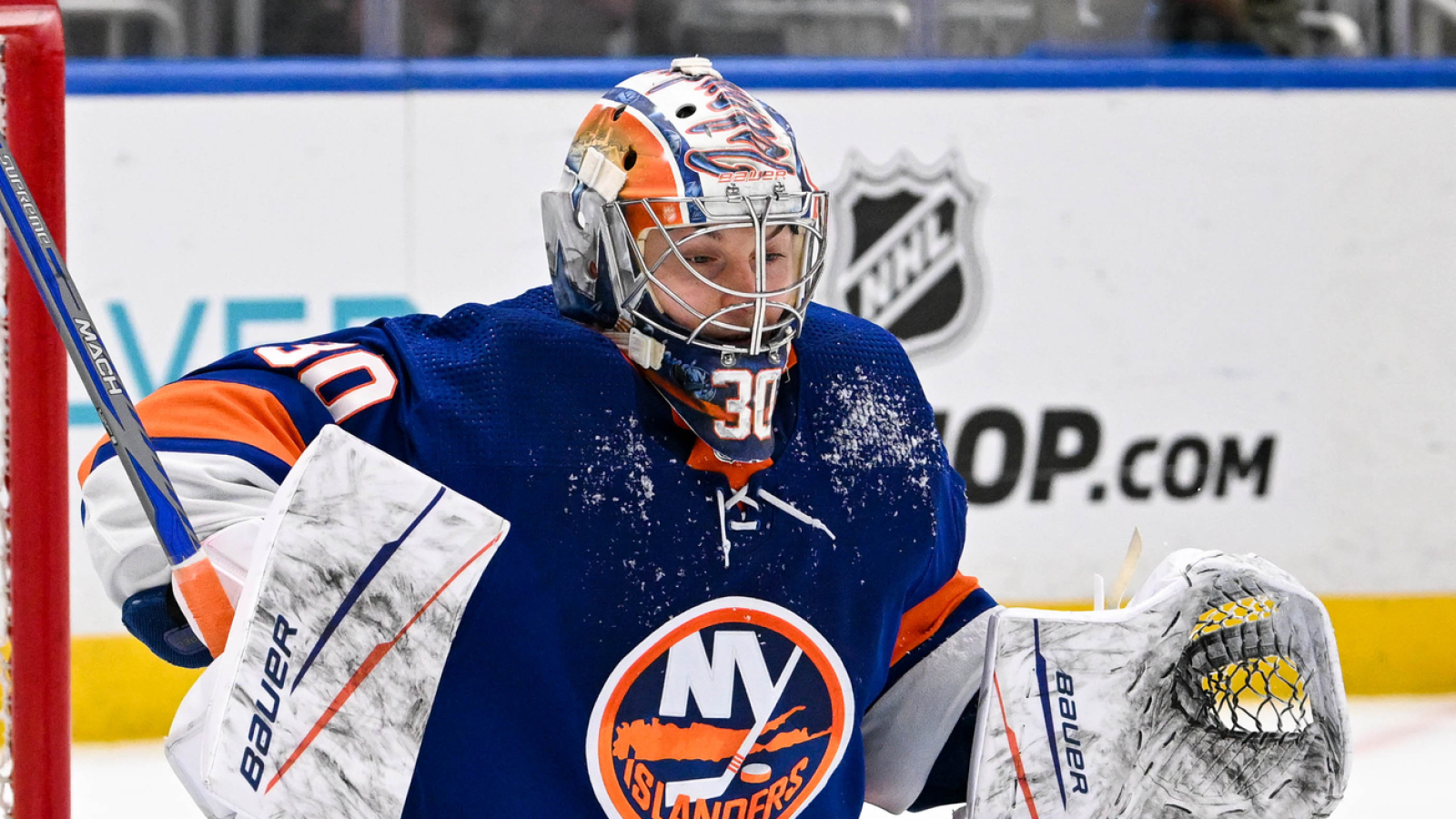 Islanders star goaltender underwent offseason back surgery | Yardbarker