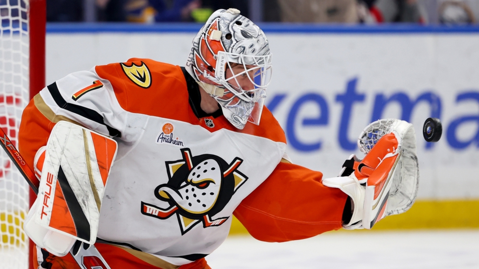 Sabres score 3 in 3rd period to rally for win over Ducks | Yardbarker