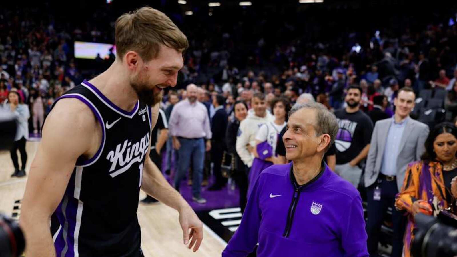NBA Analysts Call Out Sacramento Kings Owner | Yardbarker