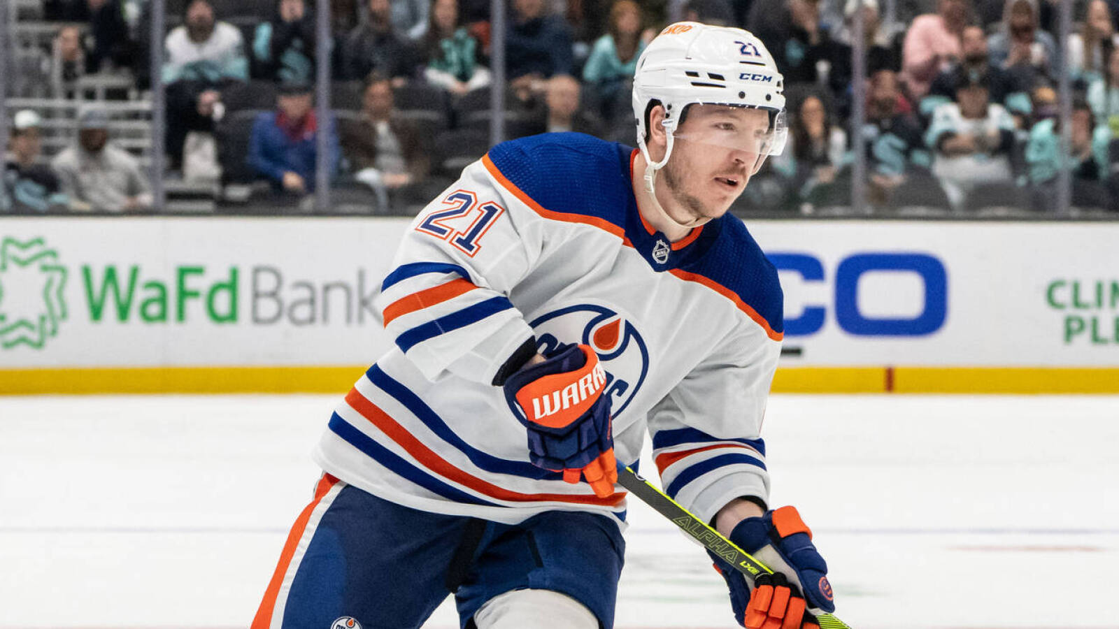 Oilers place veteran winger on waivers | Yardbarker