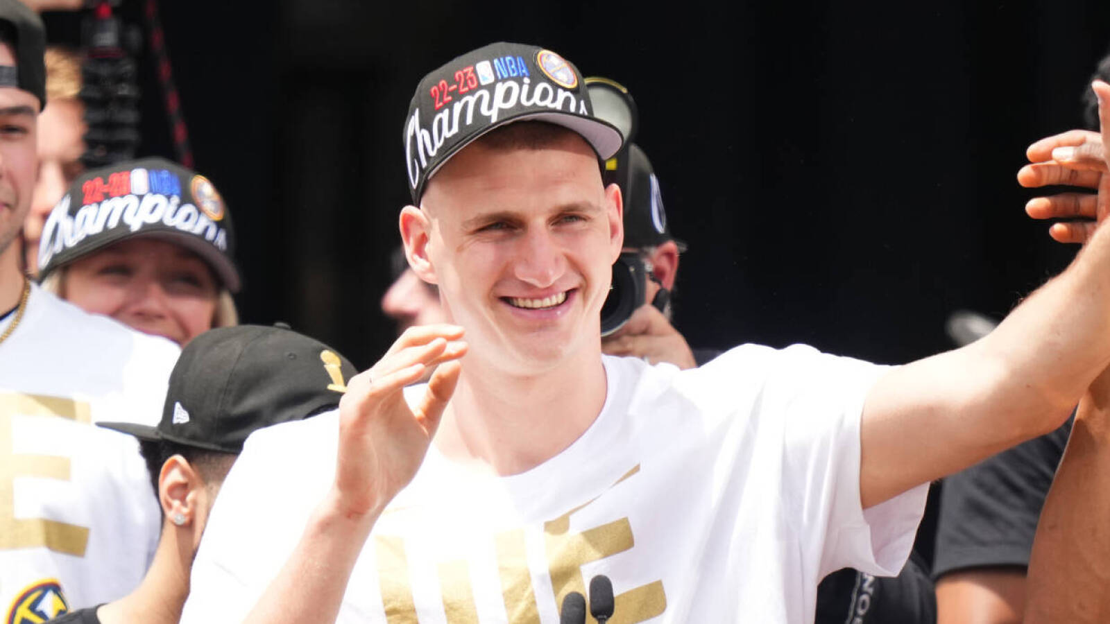 Two-time NBA MVP wins another championship | Yardbarker