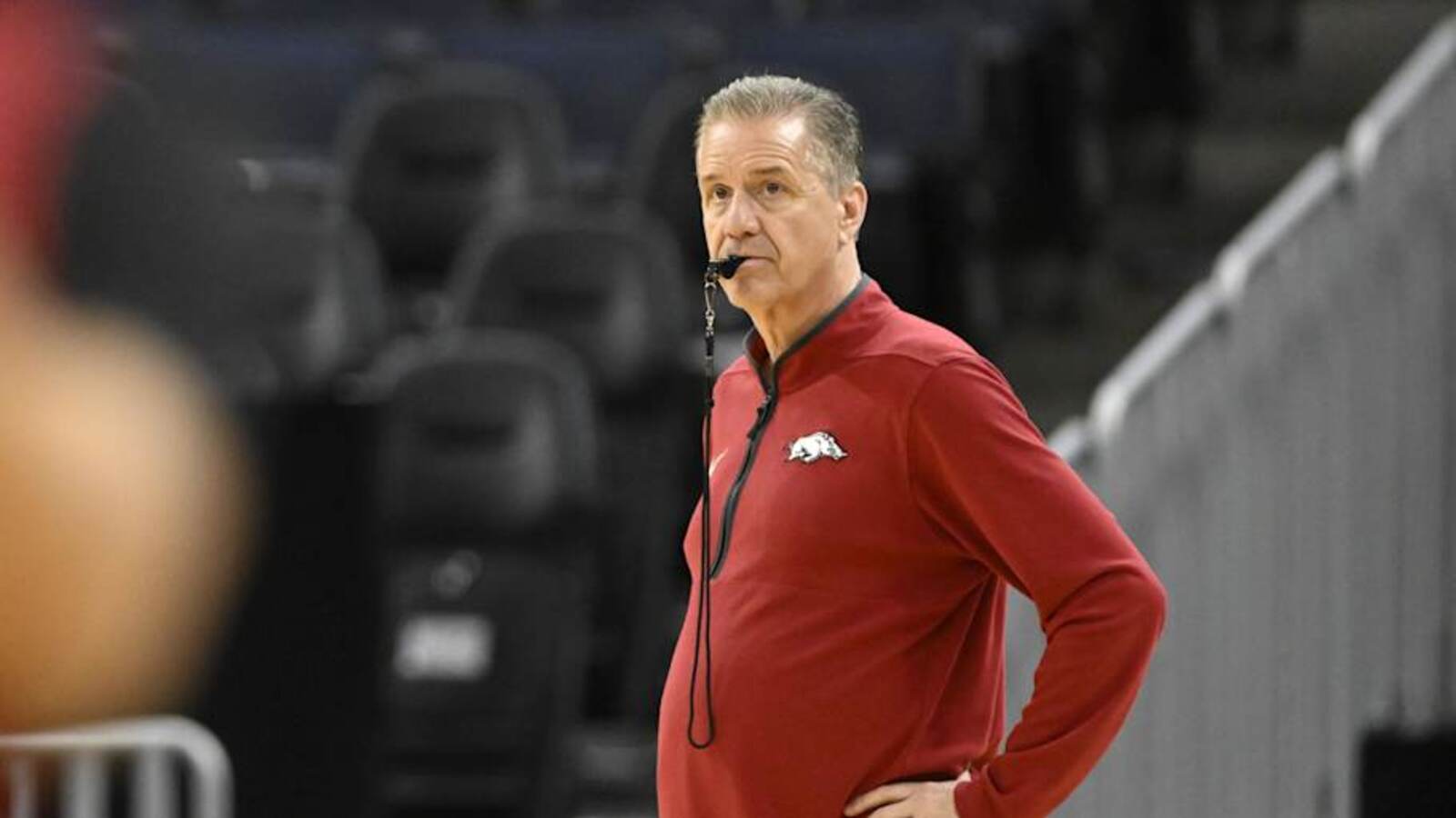 Razorbacks' new center provides more depth compared to last season ...