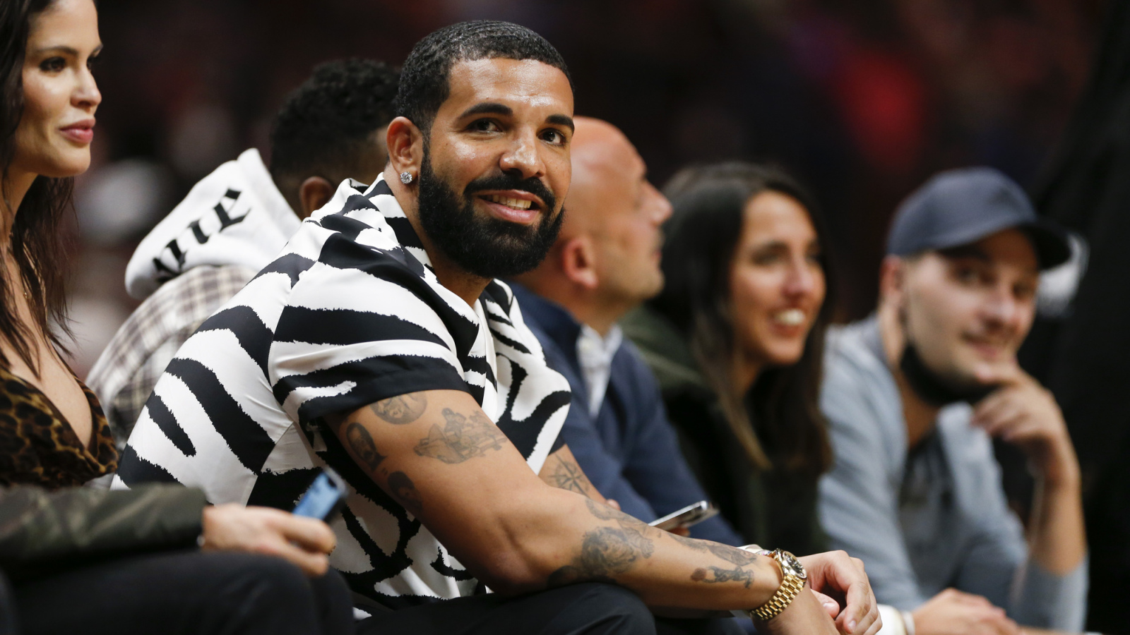 Does Drake have tattoo of LeBron James? Know about beef between rapper ...