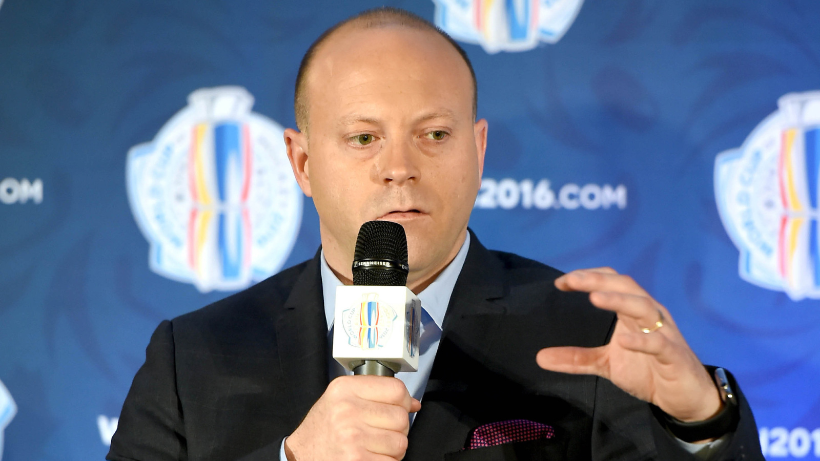 Stan Bowman and the Edmonton Oilers reportedly have trade in place ...
