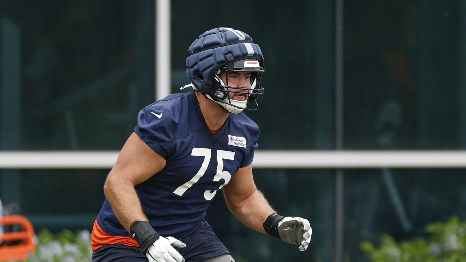 Chicago Bears Face Uncertainty at Left Tackle Heading into Offseason ...