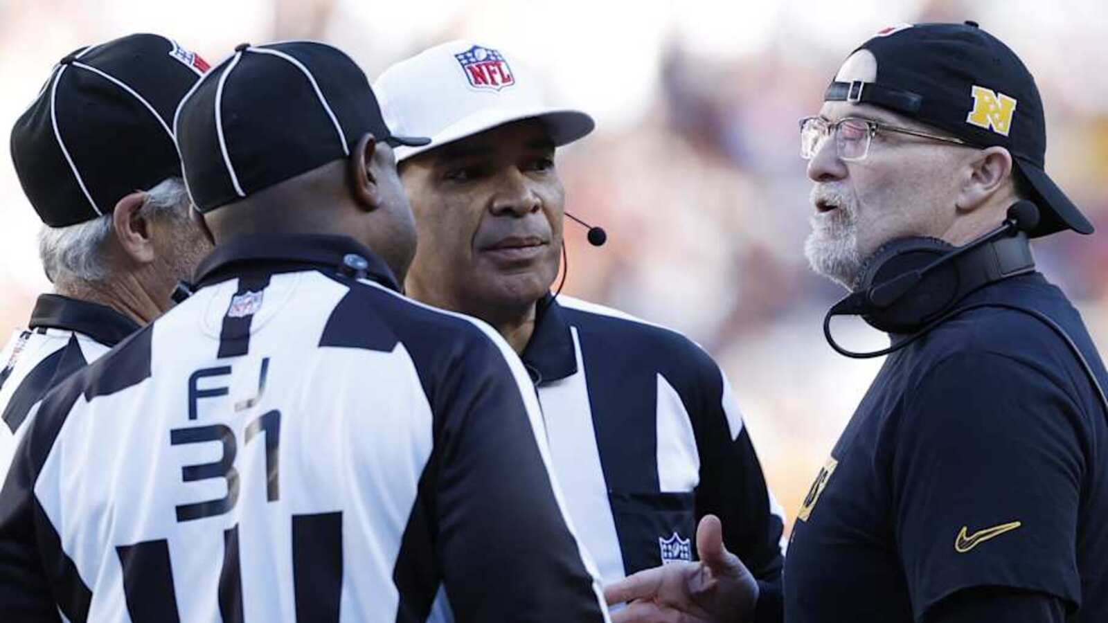 Who are the announcers and referees for Commanders vs. Eagles today ...