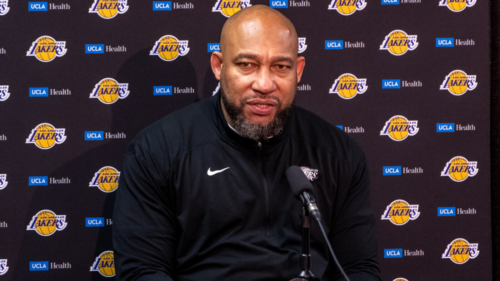 Former Lakers Coach Goes Viral After NBA Cup | Yardbarker