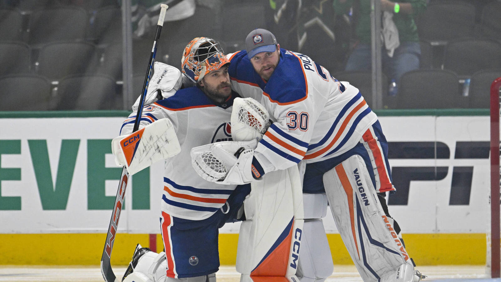 McDavid Scores, Oilers Win Game 1 in Double Overtime | Yardbarker