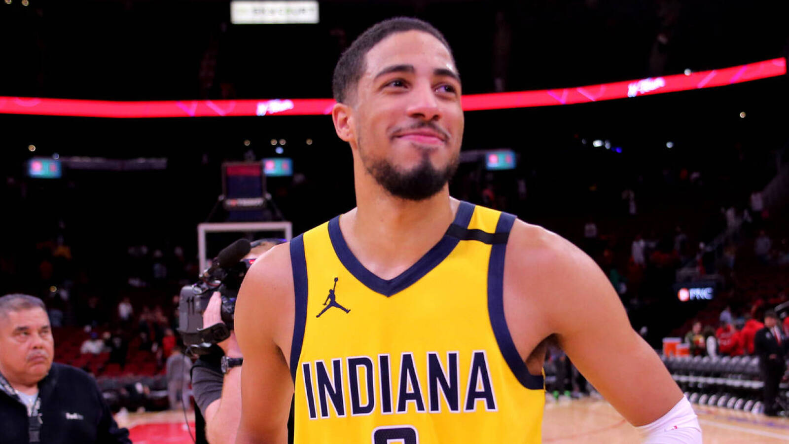 Shai Gilgeous-Alexander, Tyrese Haliburton named NBA Players of the ...