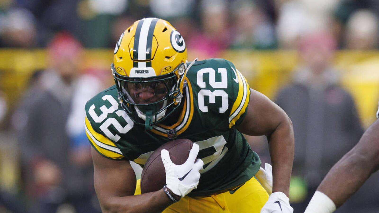 Veteran RB shares why he is happy about hip-drop tackle ban | Yardbarker