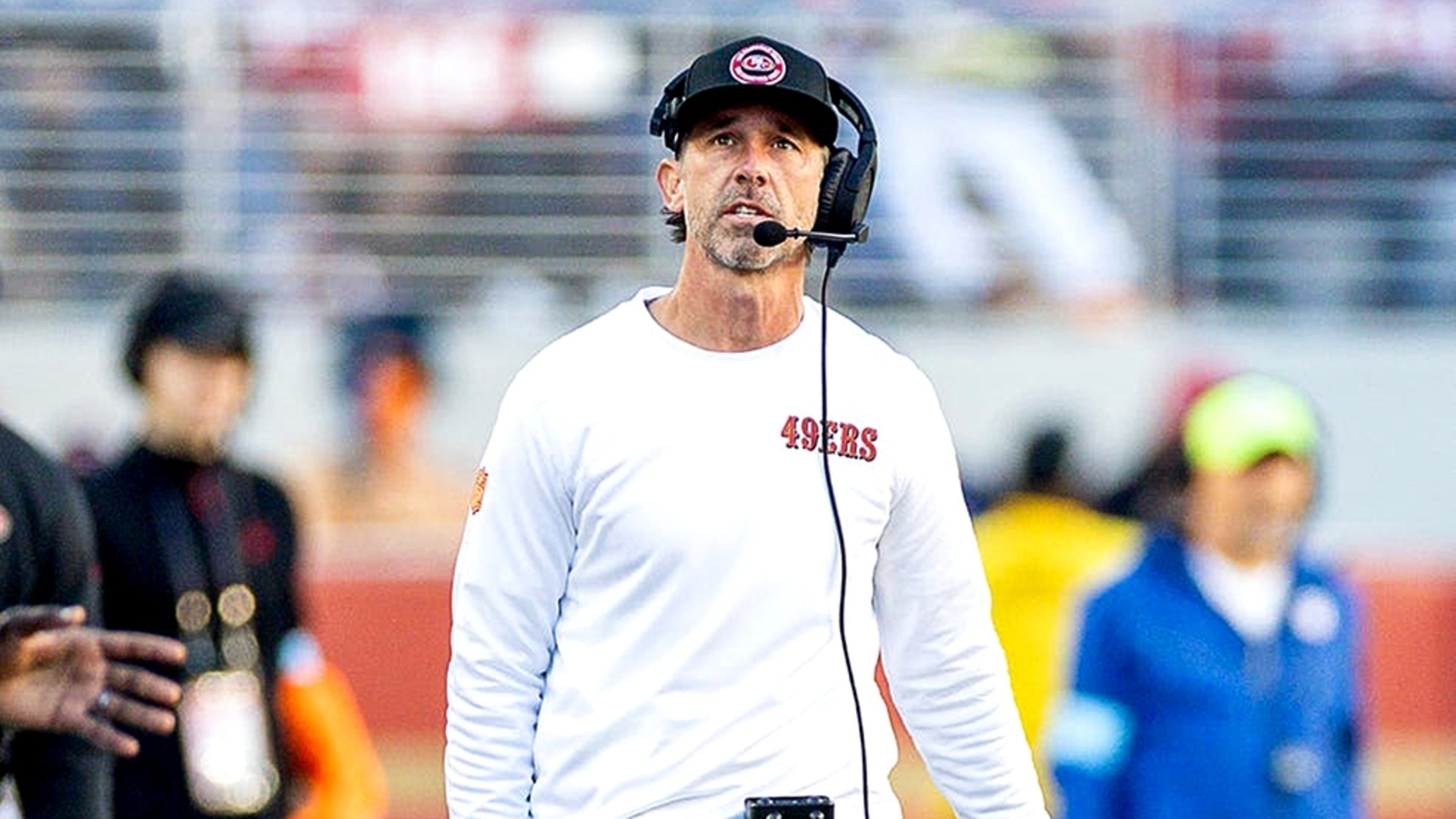 Kyle Shanahan delivers tough 49ers O-line injury news; Dre Greenlaw may ...