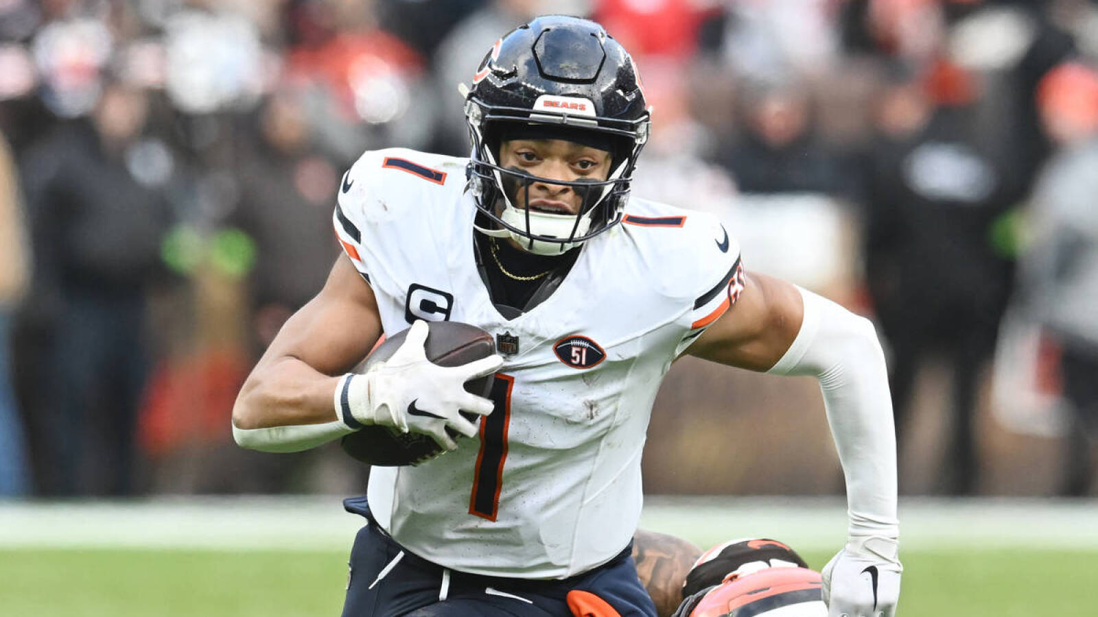 Bears' D.J. Moore discusses future of Justin Fields | Yardbarker