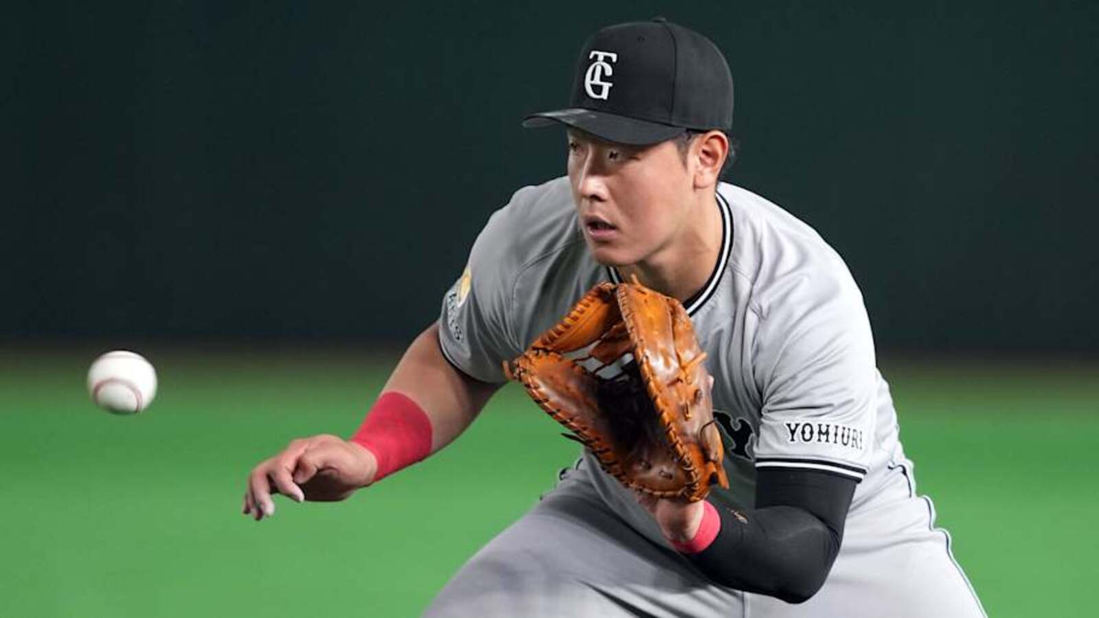 Former MLB General Manager Drops Blunt Take on Blue Jays Signing ...