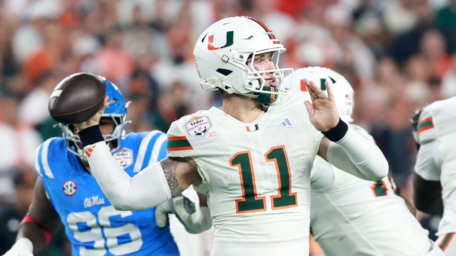 Miami QB Carson Beck hits 52-yard TD late in CFP semifinal vs. Ole Miss ...