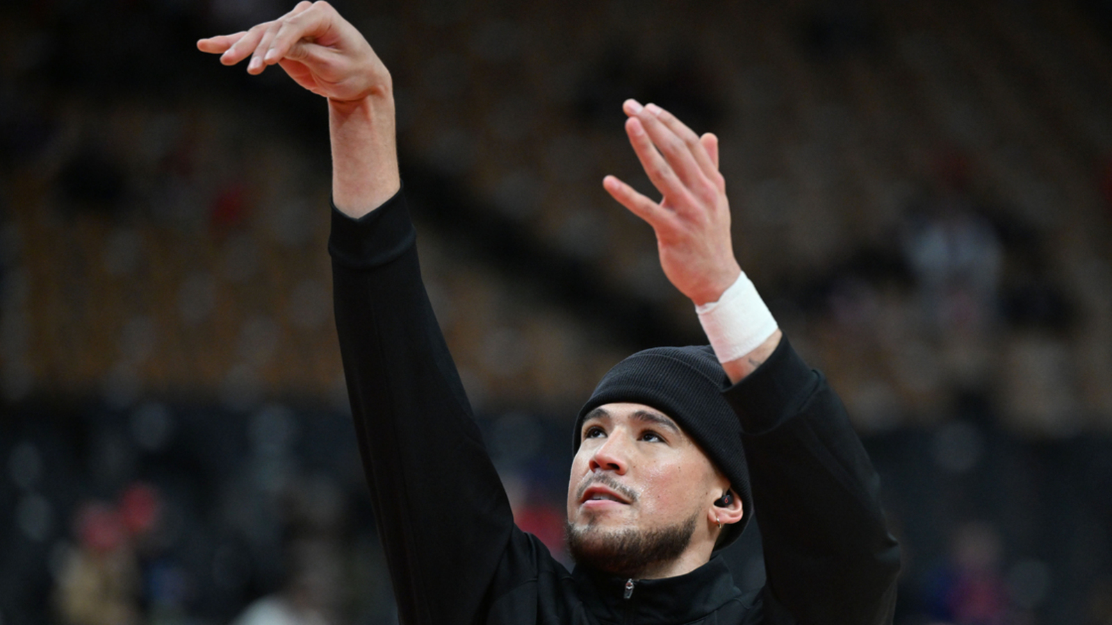 Devin Booker Rewarded Flagstaff High School Basketball Players with His ...