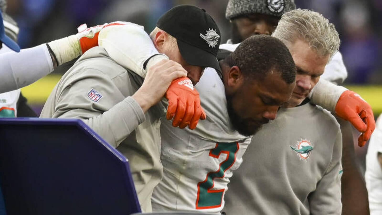 Dolphins fear a torn ACL for defensive star Bradley Chubb | Yardbarker