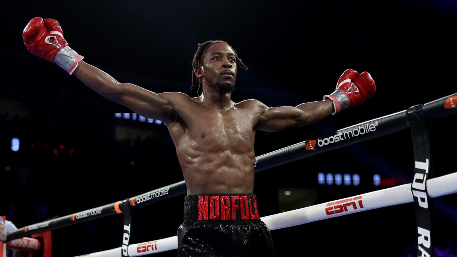 Keyshawn Davis To Face His Toughest Title Defense Against Edwin De Los ...