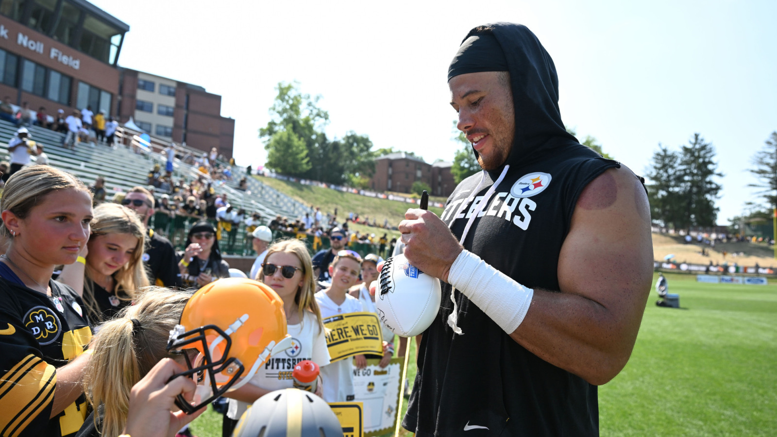 Steelers OLB Alex Highsmith Takes Step Forward in Injury Rehab | Yardbarker