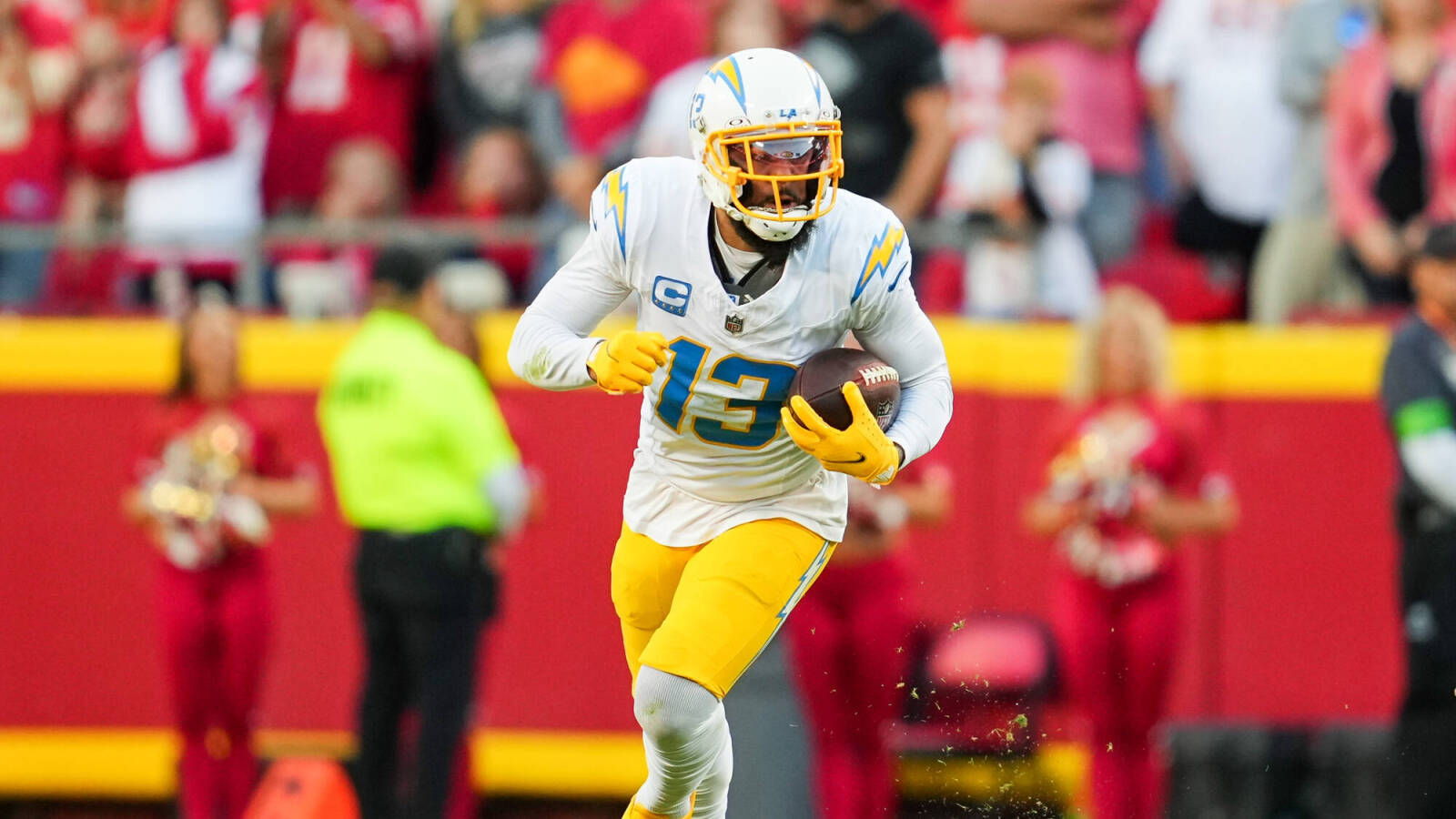 AFC Notes: Keenan Allen, Josh Uche, Bills, Jets, Patriots | Yardbarker