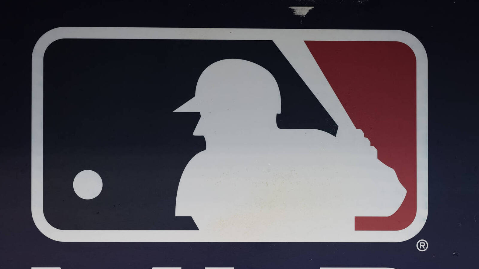 Fans notice ridiculous issue with new MLB uniforms | Yardbarker