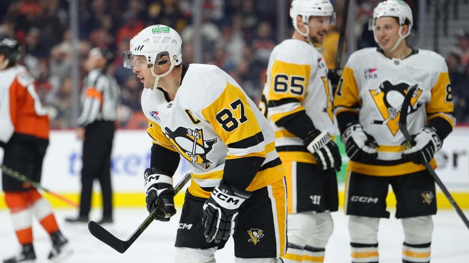 Sidney Crosby's 2 goals spark Penguins past Flyers | Yardbarker
