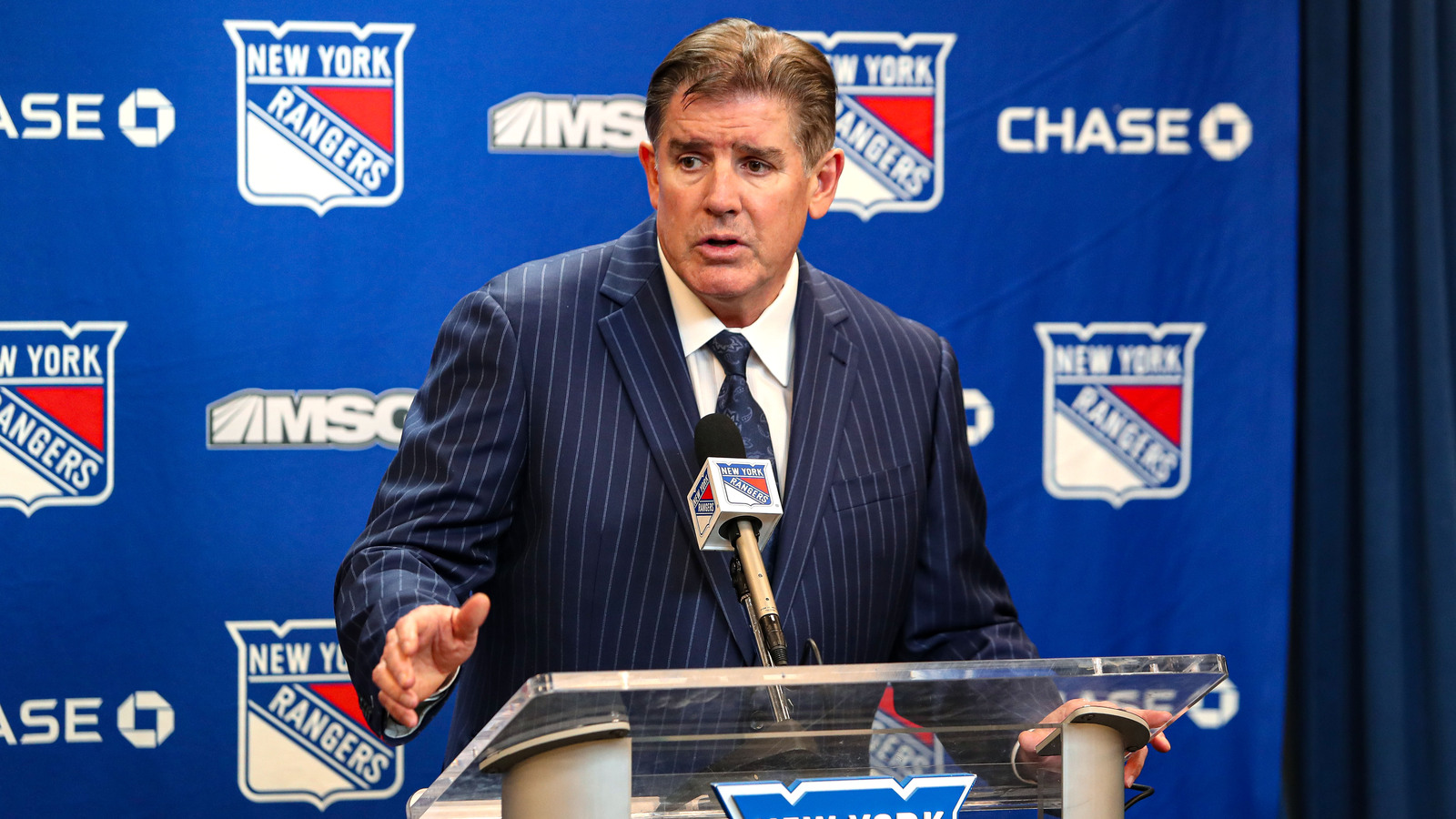 Maple Leafs reportedly interviewing Peter Laviolette, Patrick Roy for ...