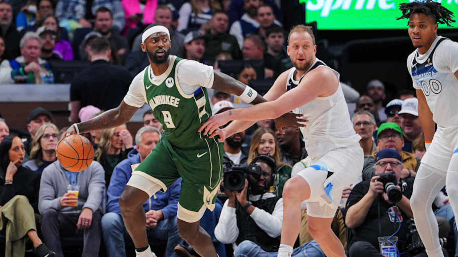 Wolves can't overcome ugly start in loss to short-handed Bucks | Yardbarker