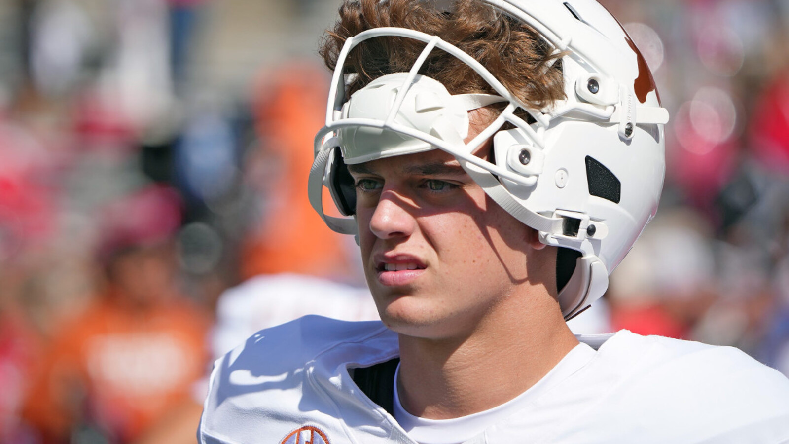 Texas QB Arch Manning Draws Words From Johnny Manziel | Yardbarker