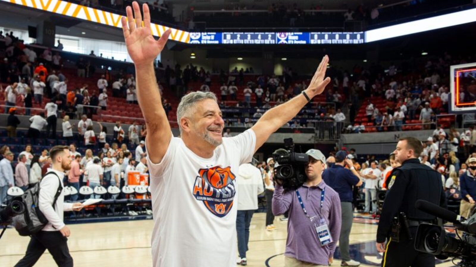 Auburn Basketball Head Coach Bruce Pearl Announces Retirement | Yardbarker