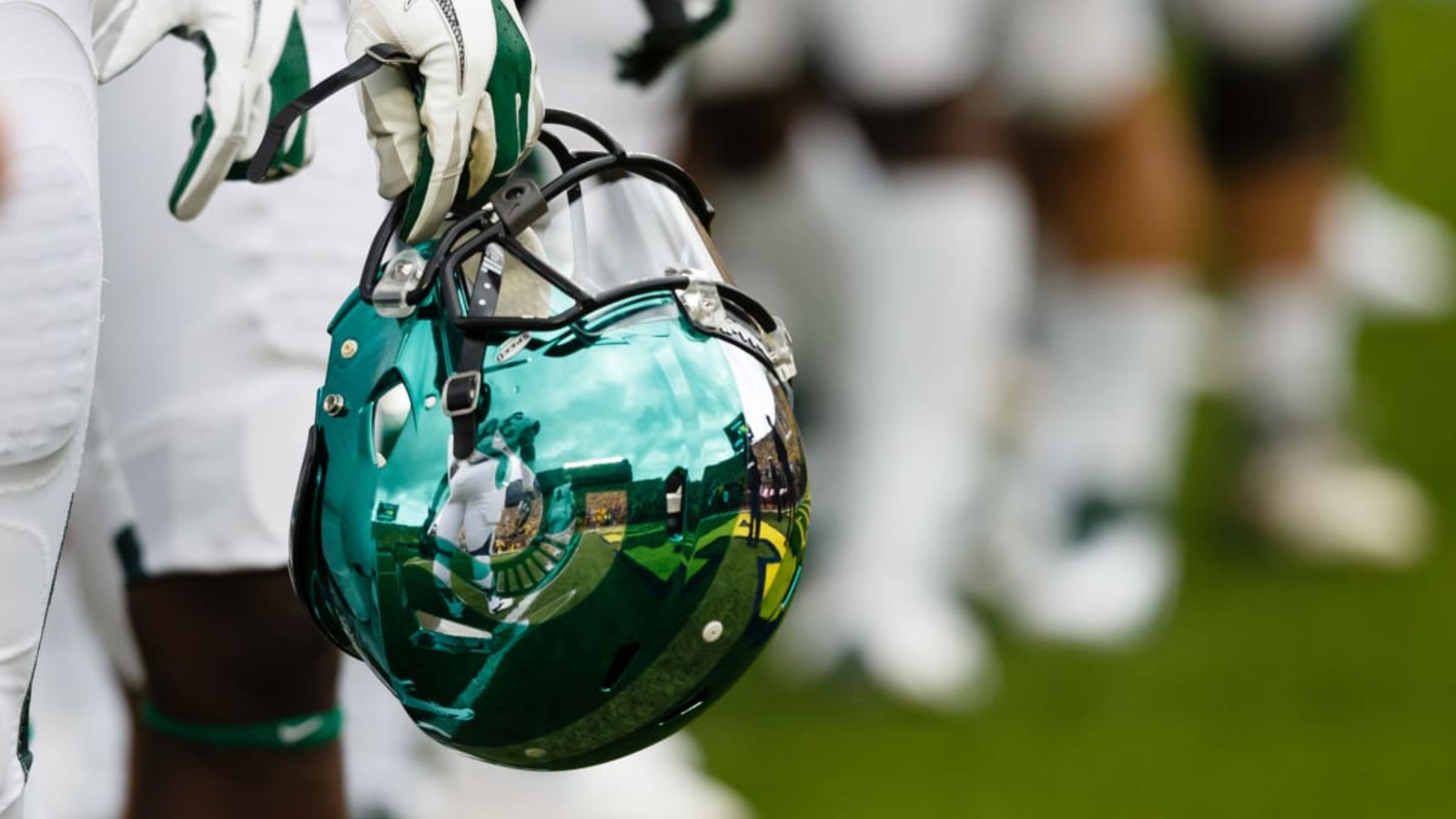 Michigan State Linebacker Declares For 2024 NFL Draft | Yardbarker