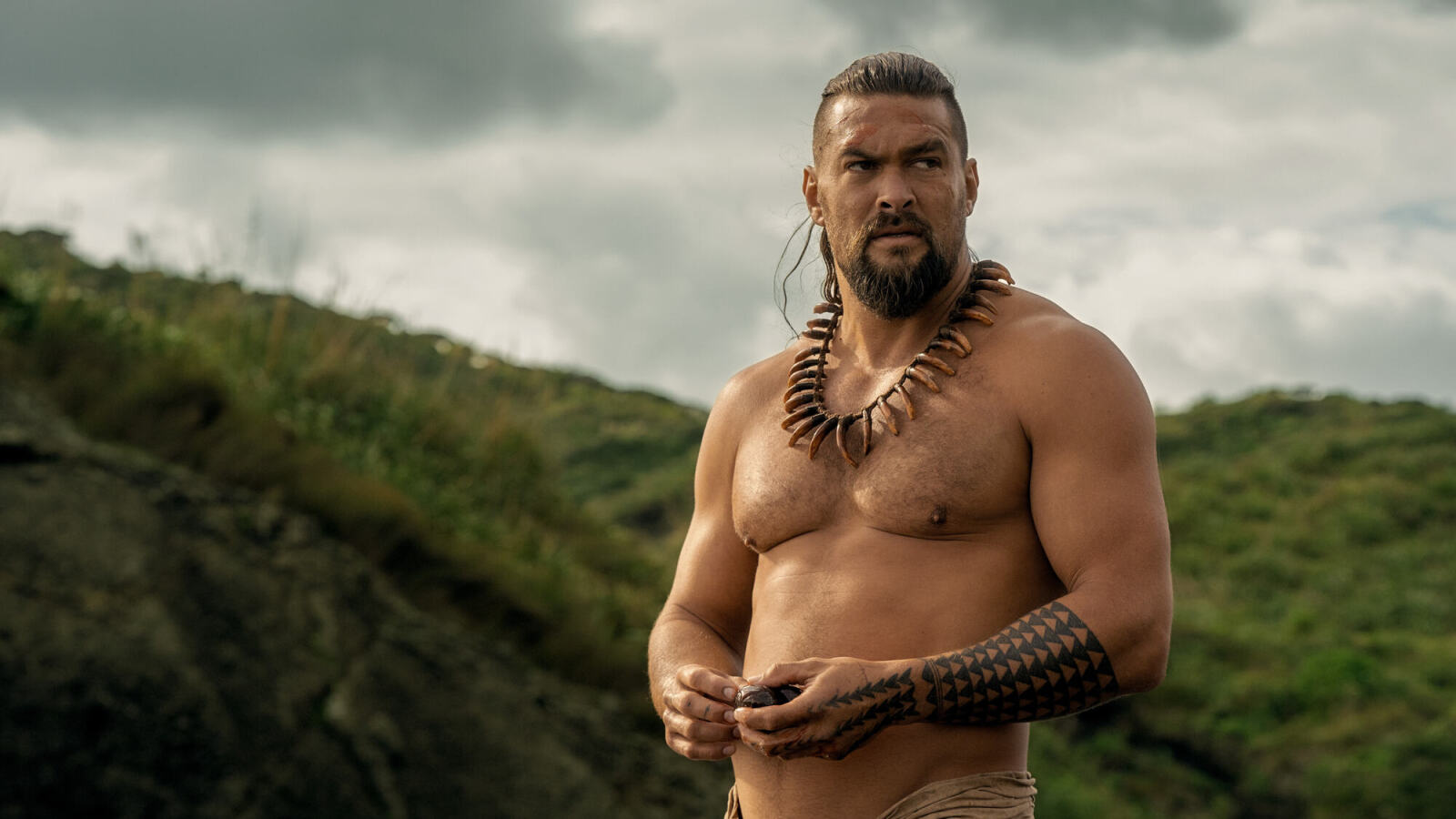 Jason Momoa is a warrior ready for battle in 'Chief of War' teaser ...