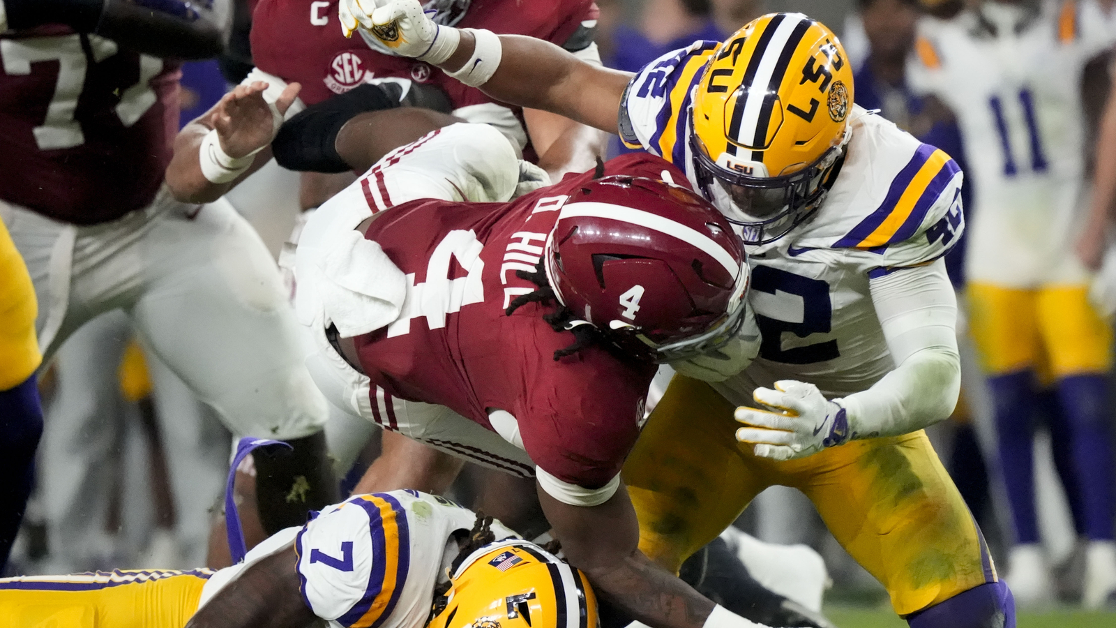 Alabama running back falls victim to dreaded announcer jinx | Yardbarker