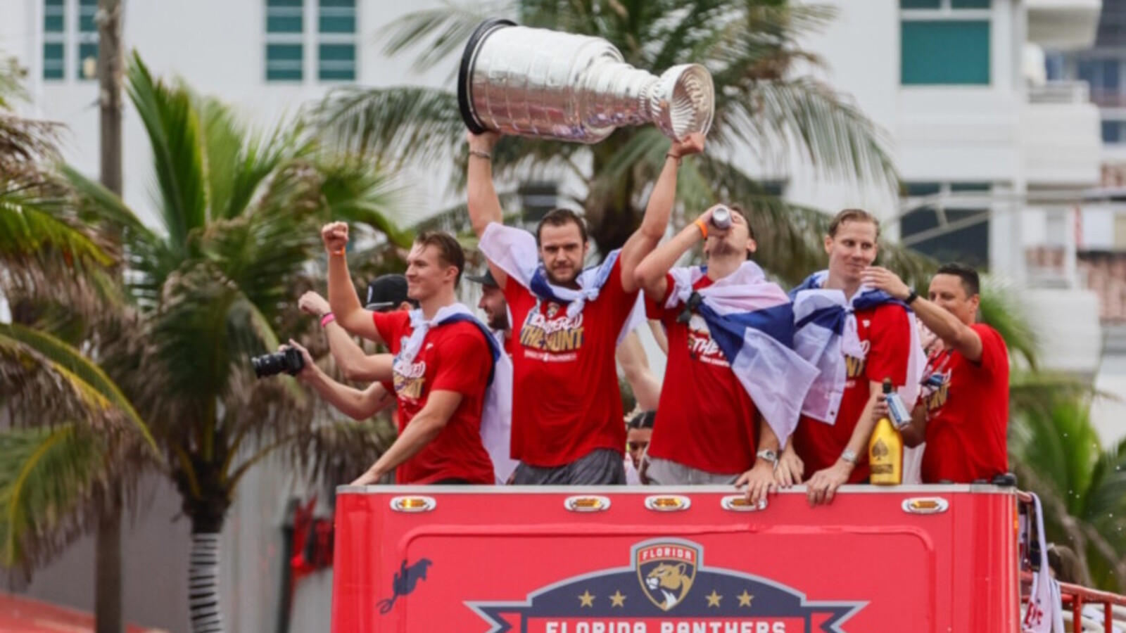 Florida Panthers Know They Are the Hunted This Season | Yardbarker