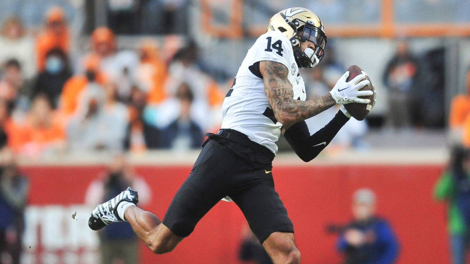 Deion Sanders, Colorado land big-time WR transfer | Yardbarker